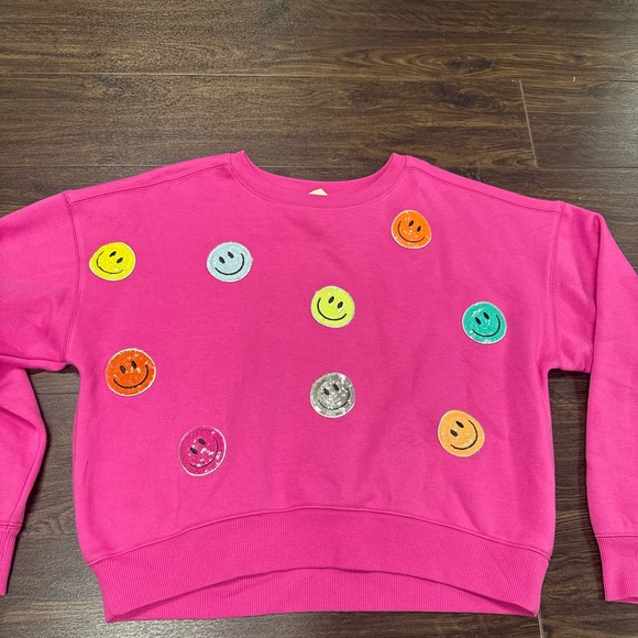 Universal Thread | Tops | Universal Thread Vibrant Pink Crew Neck Tee ...